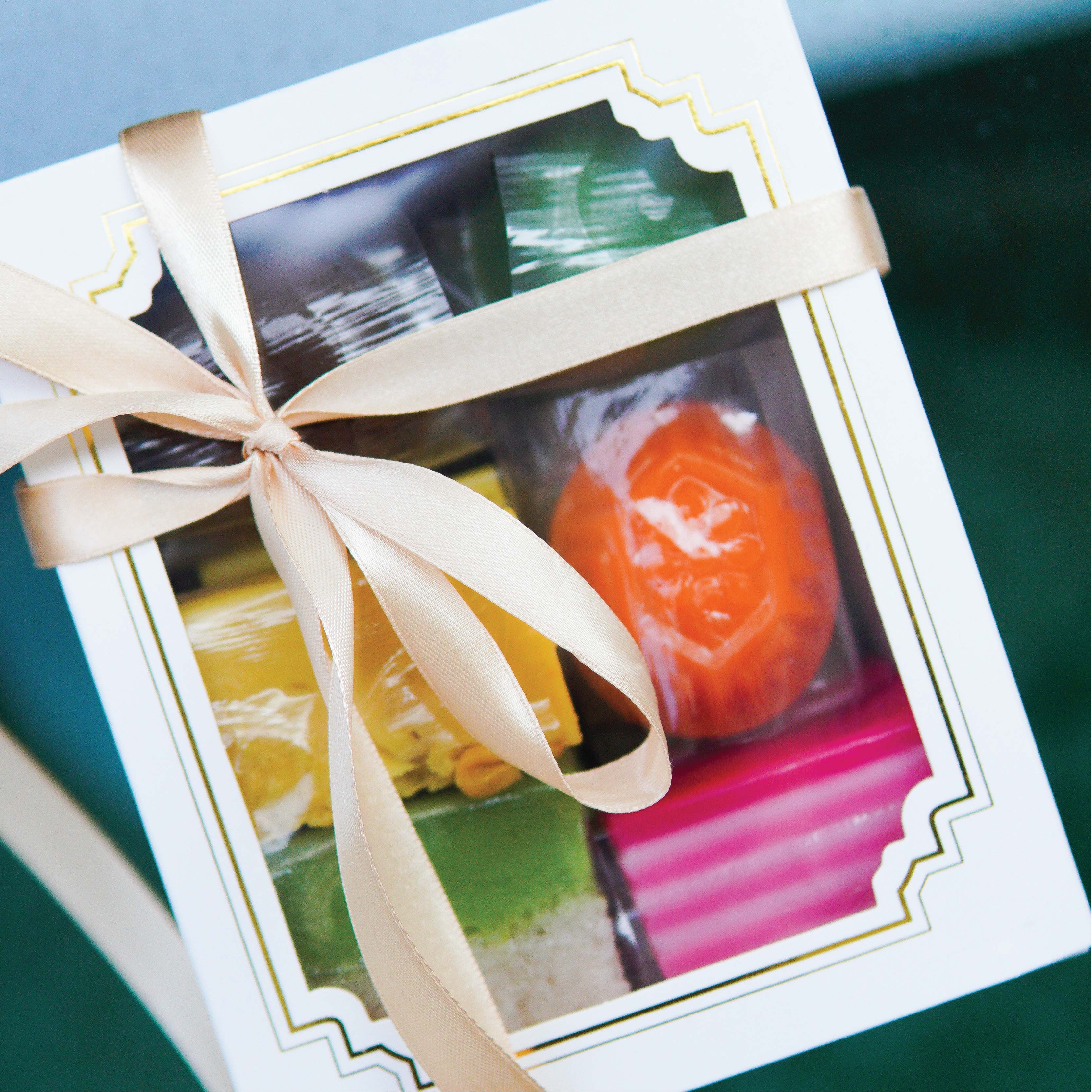 Classy High-Tea Set (12 Pieces) – Nyonya Lab